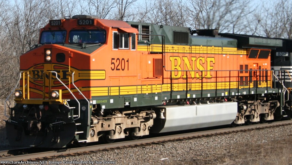 BNSF 5201